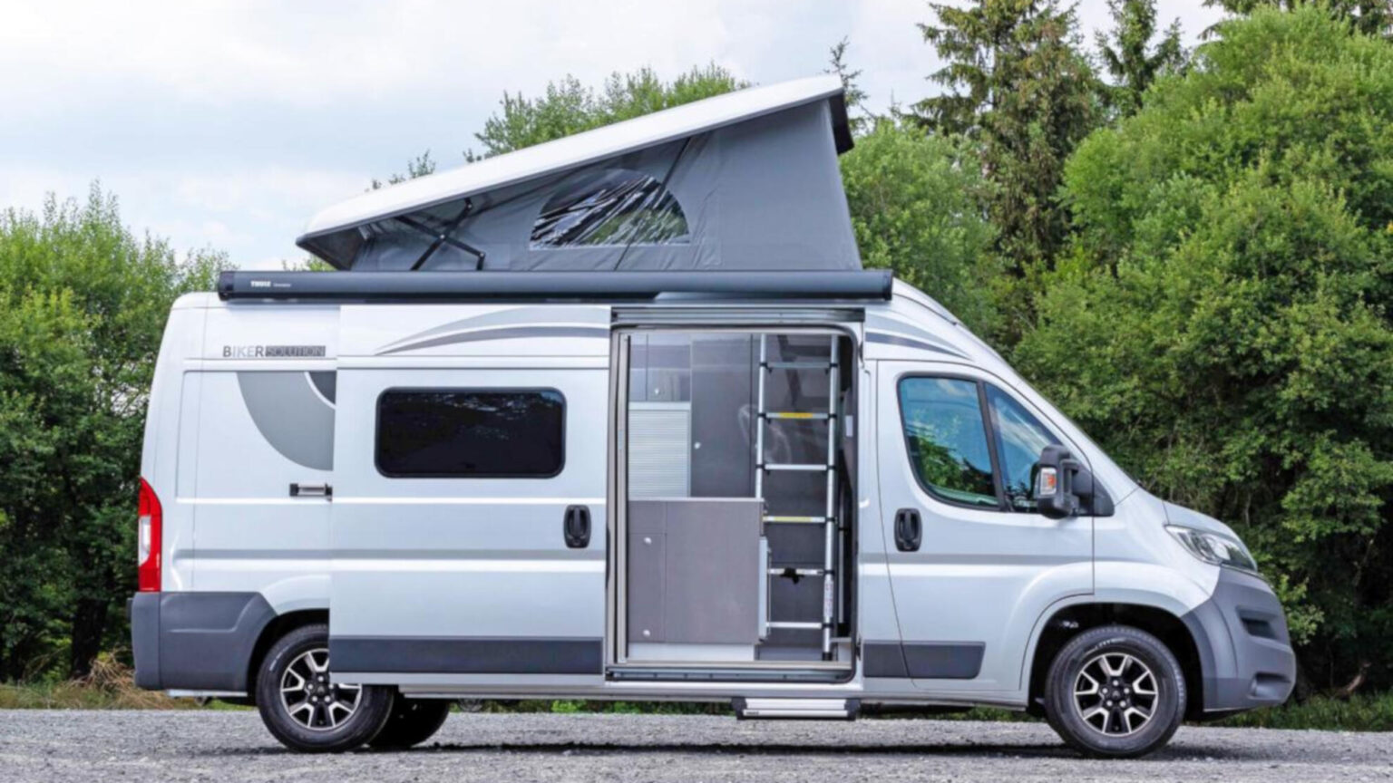 Diese 10 Fahrzeuge kannst du zum Traumcamper ausbauen | AutoScout24